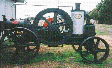 Ronaldson & Tippett Austral Kerosene Engine - Tubby Davis